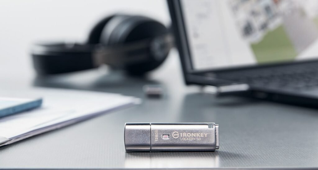 Kingston launches XTS-AES encrypted USB-drive with automatic USBtoCloud ...